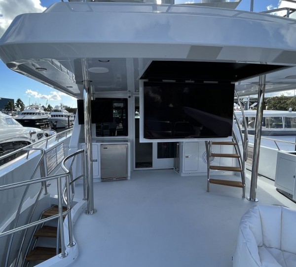 REAL SUMMERTIME Yacht Charter Details, Sovereign Yachts | CHARTERWORLD ...